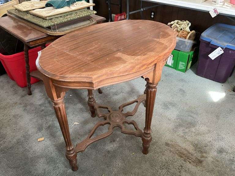 4 Legged Radio Side Table in house - Hamilton-Maring Auction Group