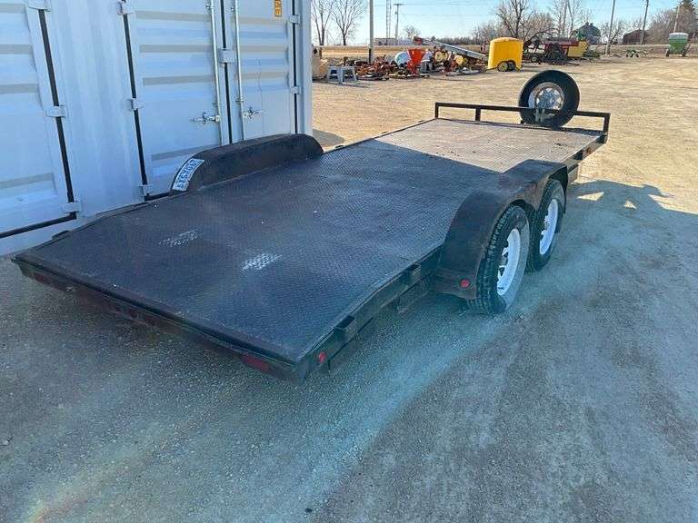 ***2001 Load Trail 16ft Flat Bed Trailer w/2ft Bea - Hamilton-Maring ...