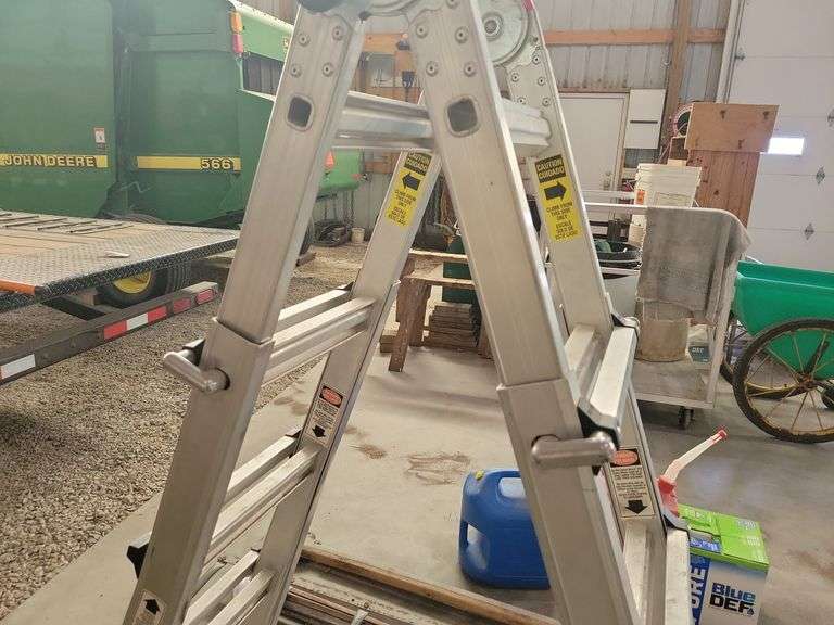 Vulcan ES17TIA-SM Aluminum Ladder - Hamilton-Maring Auction Group