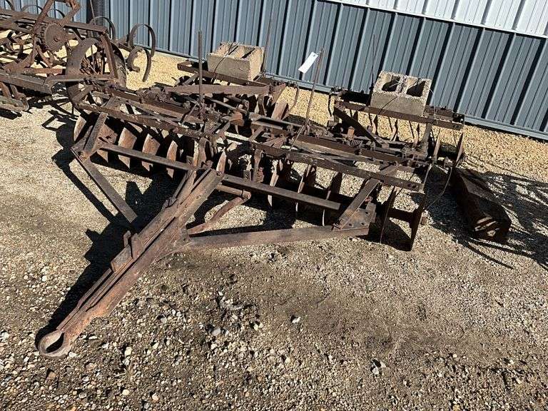 8' Dual Gang Disc - No Transport - Hamilton-Maring Auction Group