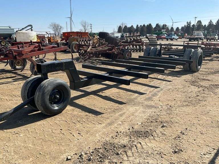10-12 bale - bale wagon - Hamilton-Maring Auction Group