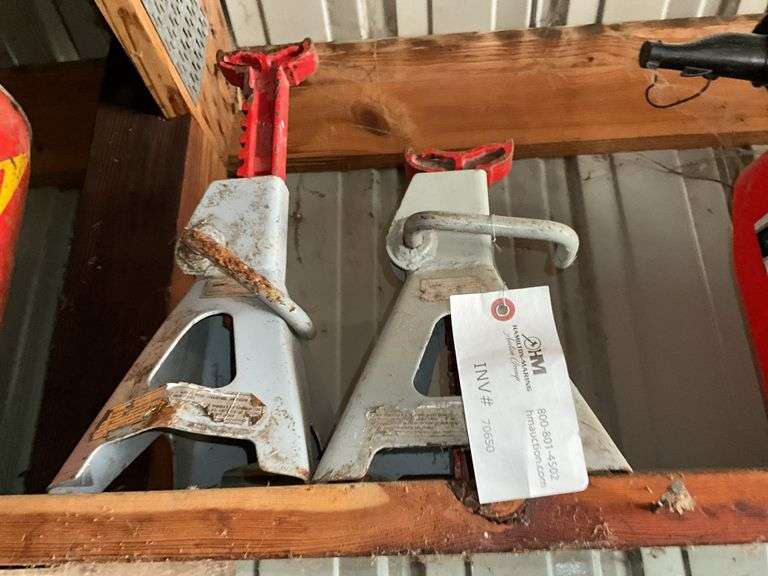 (2) Jack Stands - Hamilton-Maring Auction Group