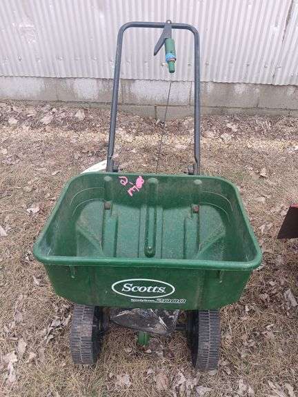 Scotts fertilizer spreader, groundwork pro series - Hamilton-Maring ...