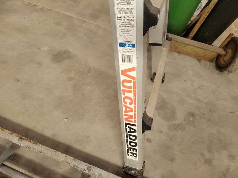 Vulcan ES17TIA-SM Aluminum Ladder - Hamilton-Maring Auction Group