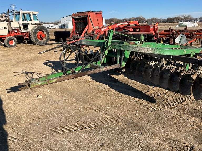 John Deere 210 13ft Disc, 3 Bar Harrow - Hamilton-Maring Auction Group