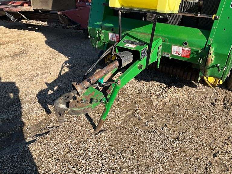 JD 535 Round Baler, 5x6 net wrap ** monitor in sh - Hamilton-Maring ...