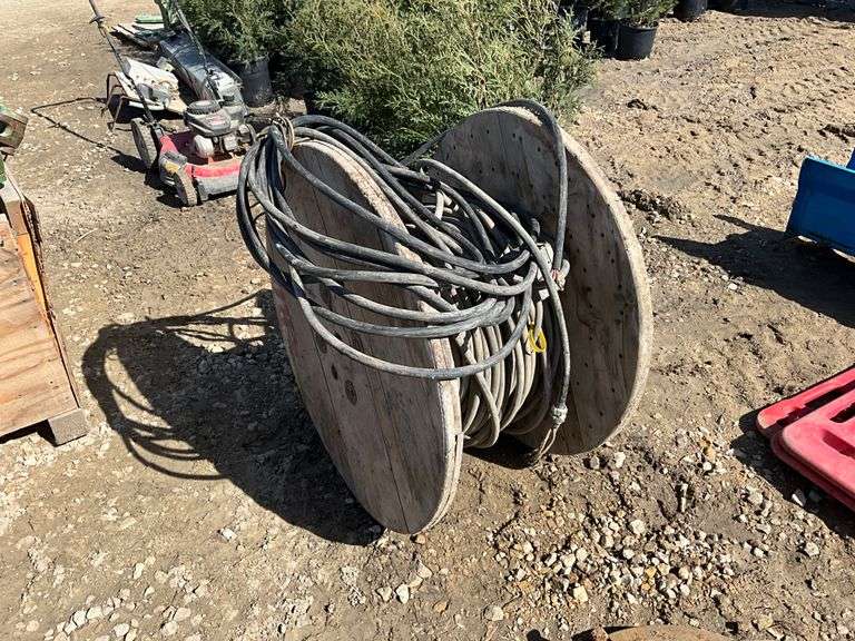 Spool w/#10 4 strand power cord - Hamilton-Maring Auction Group