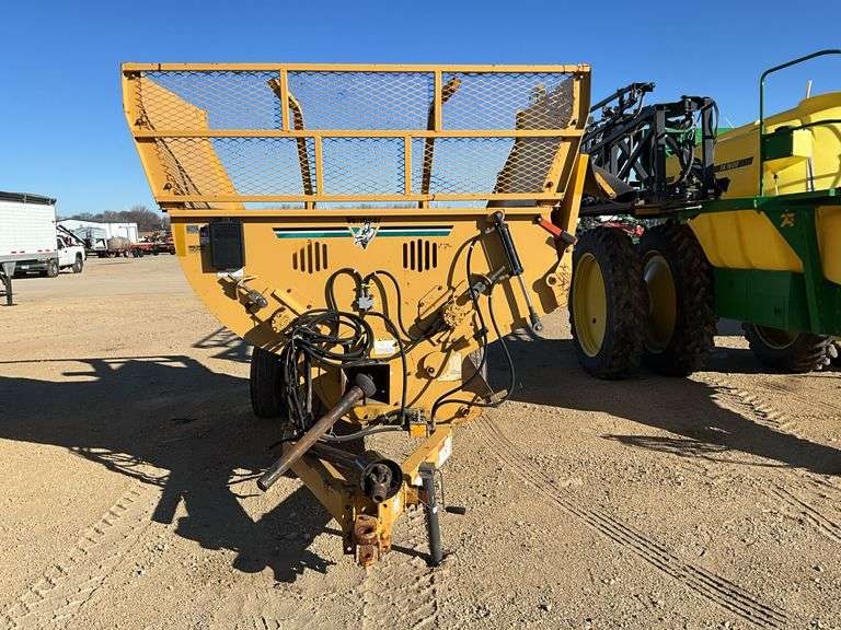 Vermeer BP7000 round bale chopper, 1000 PTO - Hamilton-Maring Auction Group