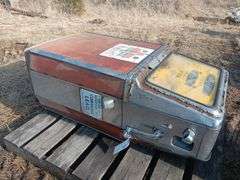 Wayne Model 400 Gas Pump - Hamilton-Maring Auction Group