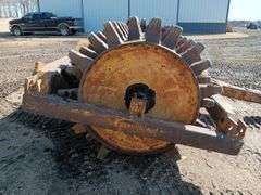Pull-Type Sheep's Foot Packer - Hamilton-Maring Auction Group