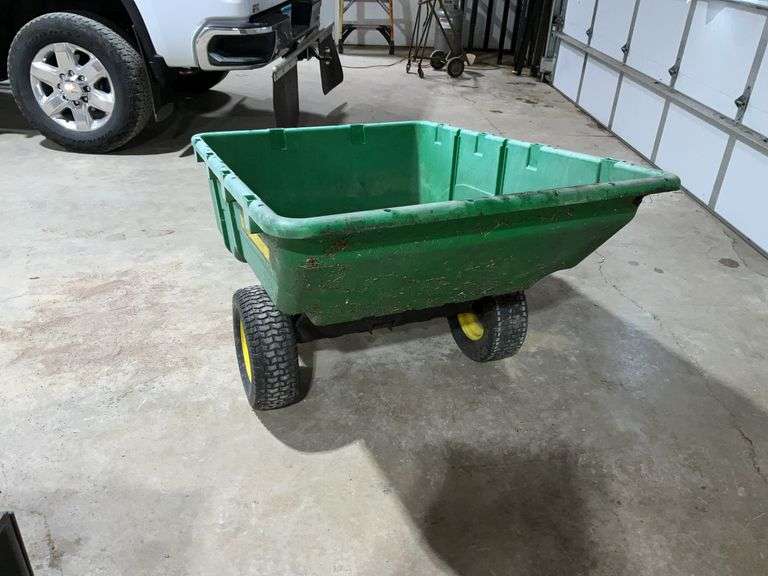 John Deere 17P yard cart - Hamilton-Maring Auction Group