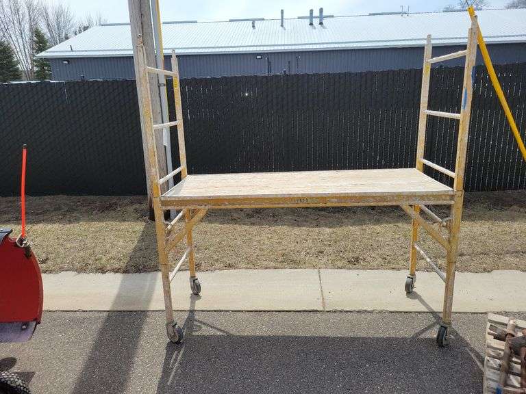 Rolling Work Platform - Hamilton-Maring Auction Group