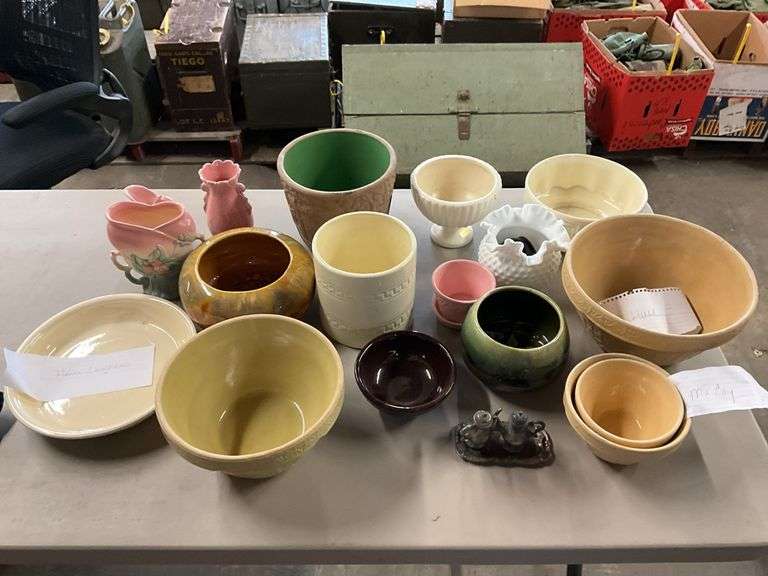 2 boxes of assorted pottery - Hamilton-Maring Auction Group
