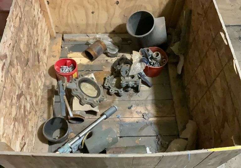 Box pallet of ball valves, gate valves and misc - Hamilton-Maring ...