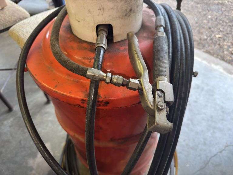 Lincoln Pneumatic Air Greaser With Bearing Packer - Hamilton-Maring ...