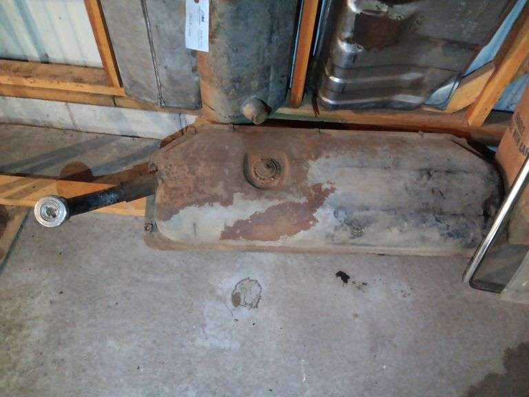 (4) Fuel Tanks - Hamilton-Maring Auction Group