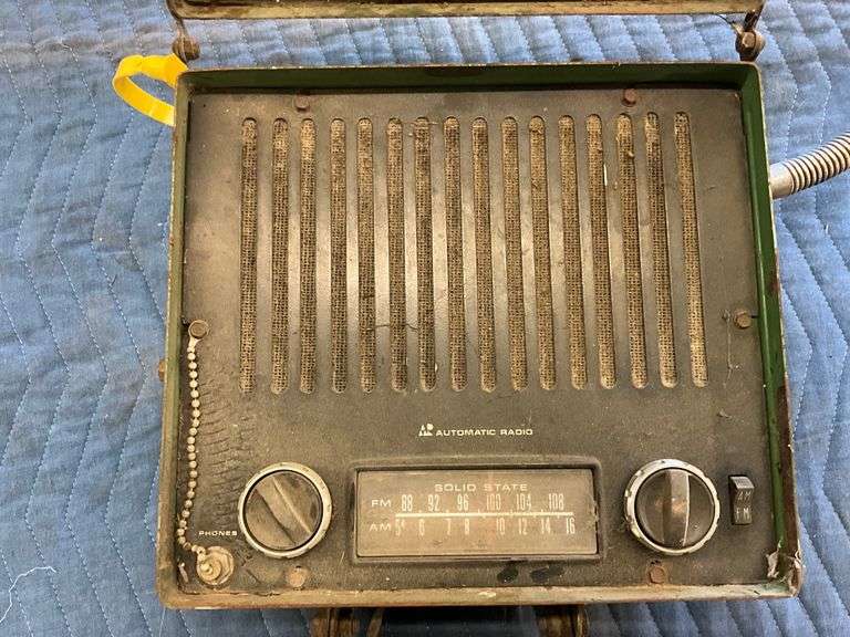 Automatic AM/FM fender mount radio **in the shop - Hamilton-Maring ...
