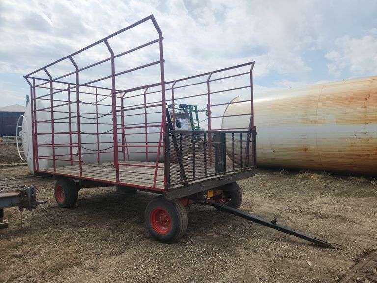 Notch 9'x16' Throw Bale Wagon, Wood Floor, 8 Ton R - Hamilton-Maring ...