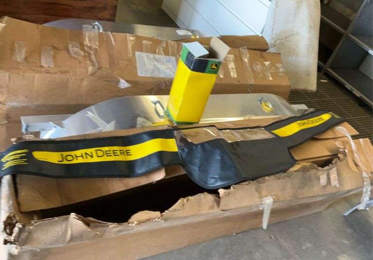 John Deere X300 Grill cover #AM136691 - Hamilton-Maring Auction Group