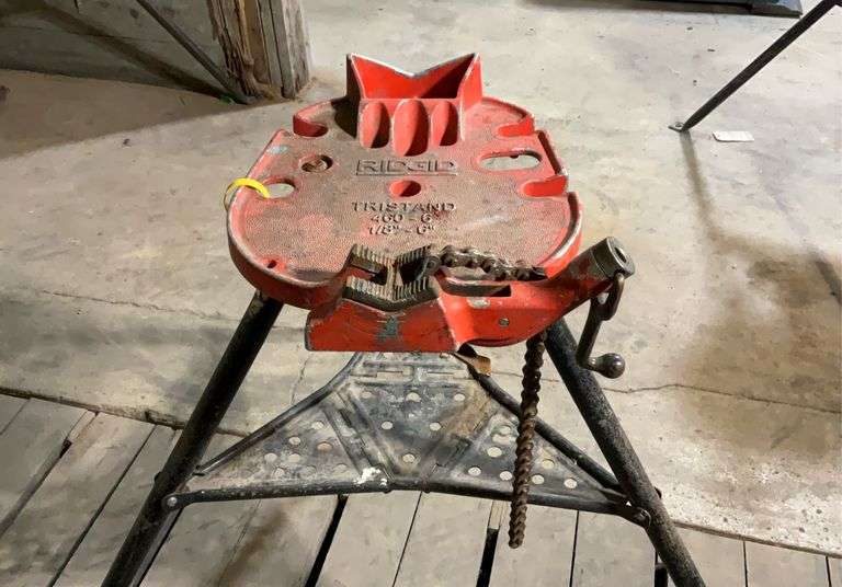 Rigid pipe vice & stand - Hamilton-Maring Auction Group