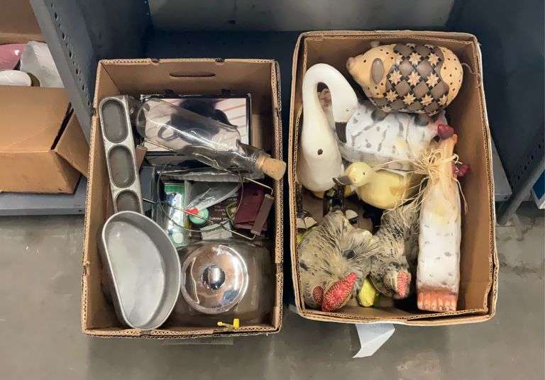 Shelf of misc containers & misc statues - Hamilton-Maring Auction Group