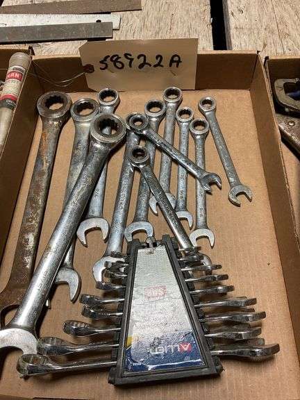 Flat of ratchet wrenches and standard wrenches - Hamilton-Maring Auction Group