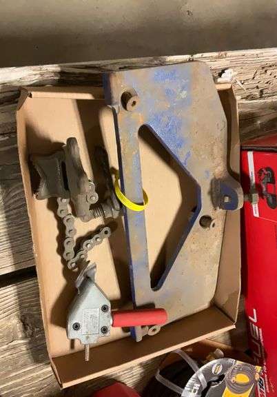 Flat of Malco turbo shear drill adapter; pipe clam - Hamilton-Maring ...