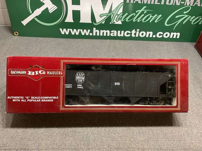 Bachmann Big Haulers: #98230 3 bay hopper car, Eas - Hamilton-Maring Auction Group