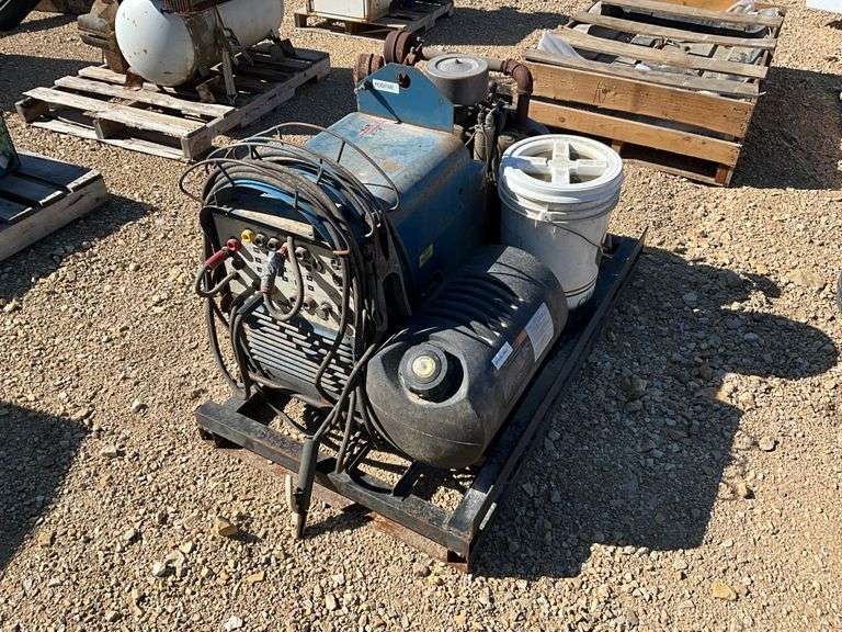 Miller gas powered stick welder, AEAD200LE. Onan e - Hamilton-Maring ...