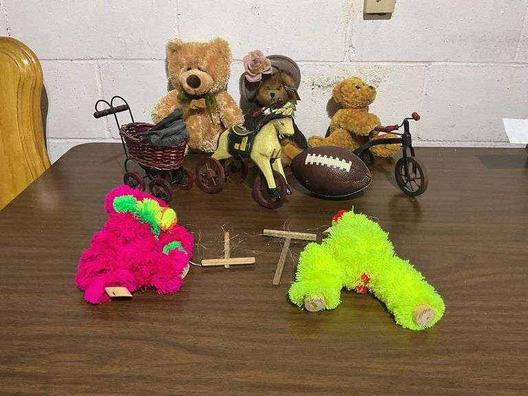 Hand Puppets, Bennington Bear, Children's Toys, Located In Basement ...