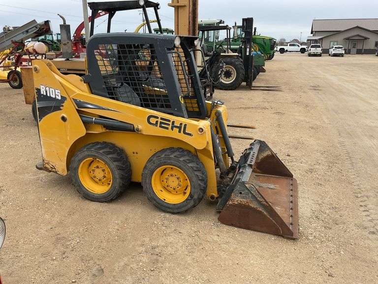 2018 Gehl R105 Skid Loader, 1,052 Hours, Yanmar Di - Hamilton-Maring ...