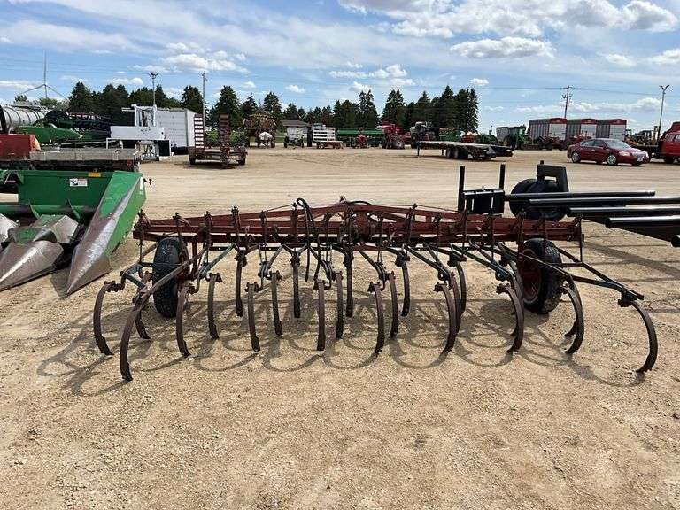 12' Digger - Hamilton-Maring Auction Group