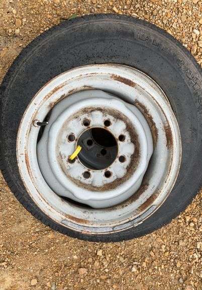 8 bolt trailer rim and 235/85R16 pick up tire on 8 - Hamilton-Maring ...