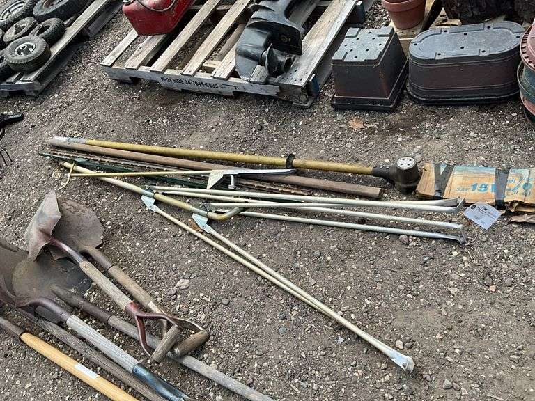 Pneumatic Pole Saw, Tri Pod Sprinkler, T Post - Hamilton-Maring Auction ...