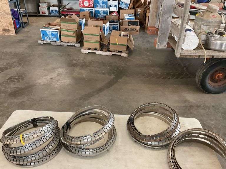 (4) Beauty Rings for truck rims, set of 4 - Hamilton-Maring Auction Group