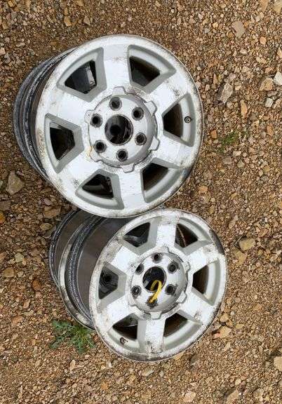 (4) 17" chevy rims - Hamilton-Maring Auction Group