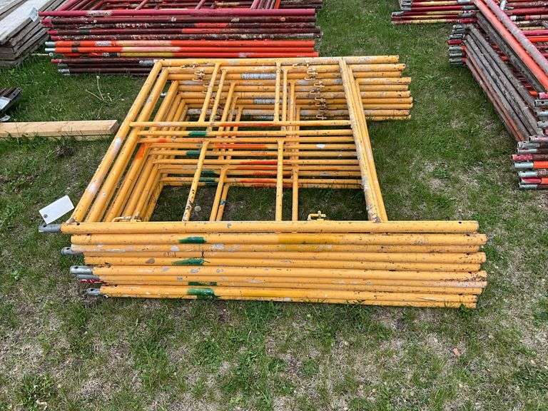 (10) Yellow Scaffolding Sections 5'x62" with 9 Cro - Hamilton-Maring ...