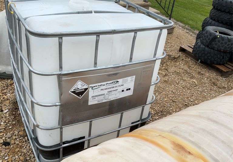 Poly Chemical tote - Hamilton-Maring Auction Group