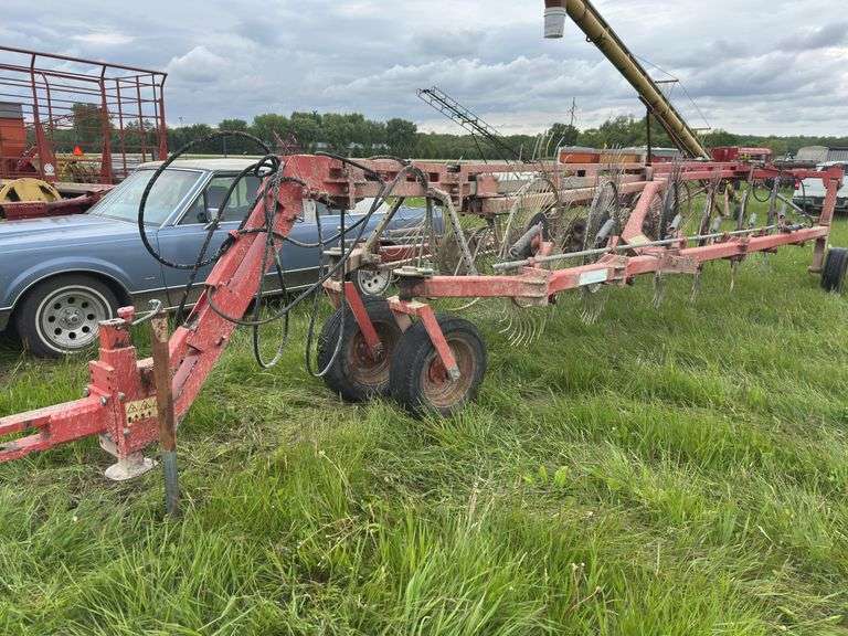 Faza RTV-12 Hay V-Rake, 12 Wheel, Hydraulic Front - Hamilton-Maring ...
