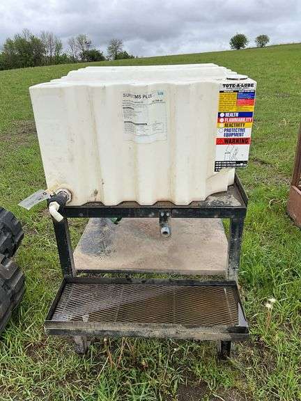 Bulk Oil Bin on Stand, 30 Gallon - Hamilton-Maring Auction Group