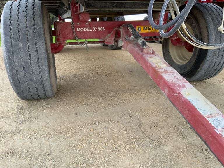 Meyer 4220 Forage Box, Front & Rear Dump, Short Co - Hamilton-Maring ...