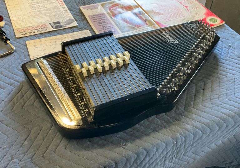 Auto Harp Musical Instrument - Hamilton-Maring Auction Group