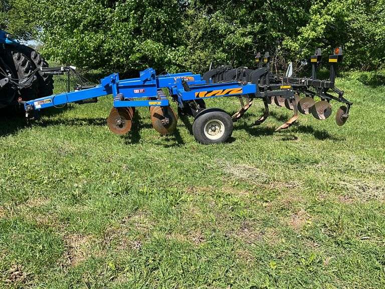 SELLING OFFSITE - DMI Ecolo-Tiger 527B Ripper, 5 S - Hamilton-Maring ...