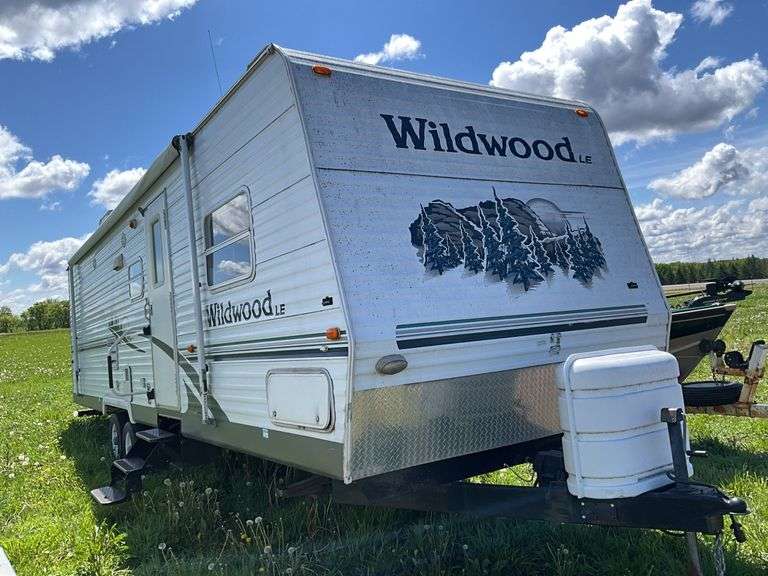 ***2006 Wildwood LE Travel Trailer Camper, 30', Ta - Hamilton-Maring ...