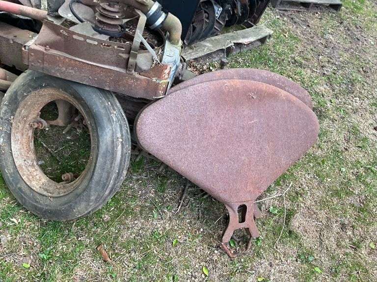 Farmall C Parts, Main Frame, Engine Block, Clamshe - Hamilton-Maring ...