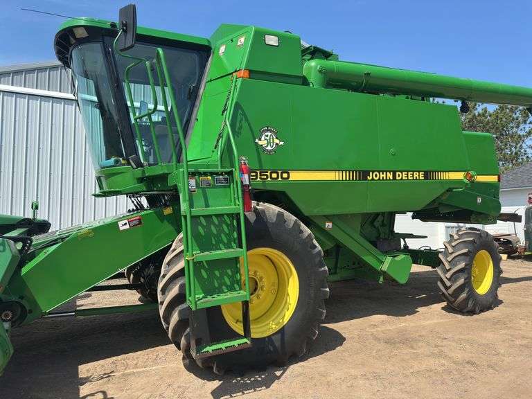 1997 John Deere 9500 Combine, 2859 Separator Hours, 4480 Engine Hours ...