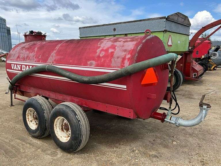 Van Dale 1,500-gal Vacuum Tank Spreader, Valves/Ta - Hamilton-Maring ...