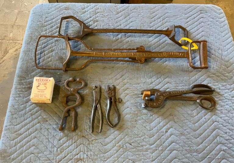 Bull Dog Hog Holder & Dr. Miller Pig Snouter & Dr. - Hamilton-Maring ...