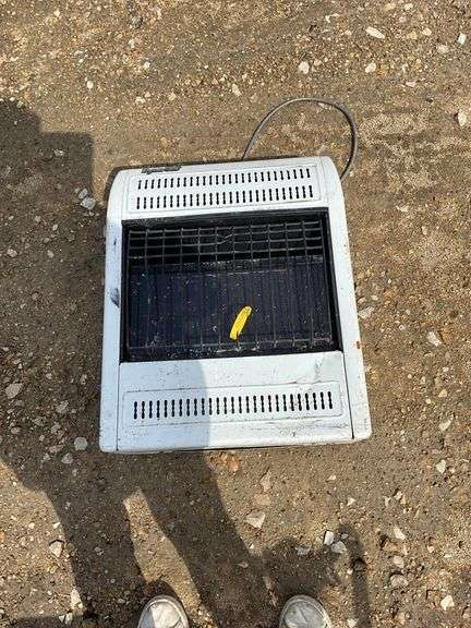 Dyna-glo electric heater for enclosed trailer - Hamilton-Maring Auction ...