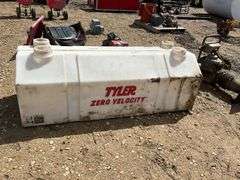 Tyler zero velocity plastic tanks, 125 gallon - Hamilton-Maring Auction ...